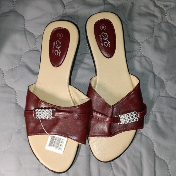 Eve | Shoes | Maroon Slide Sandals | Poshmark